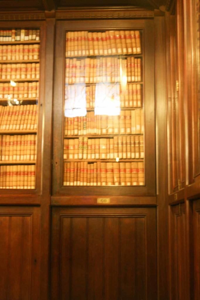 We travel back in time at Biblioteca Arus - Americans in Barcelona